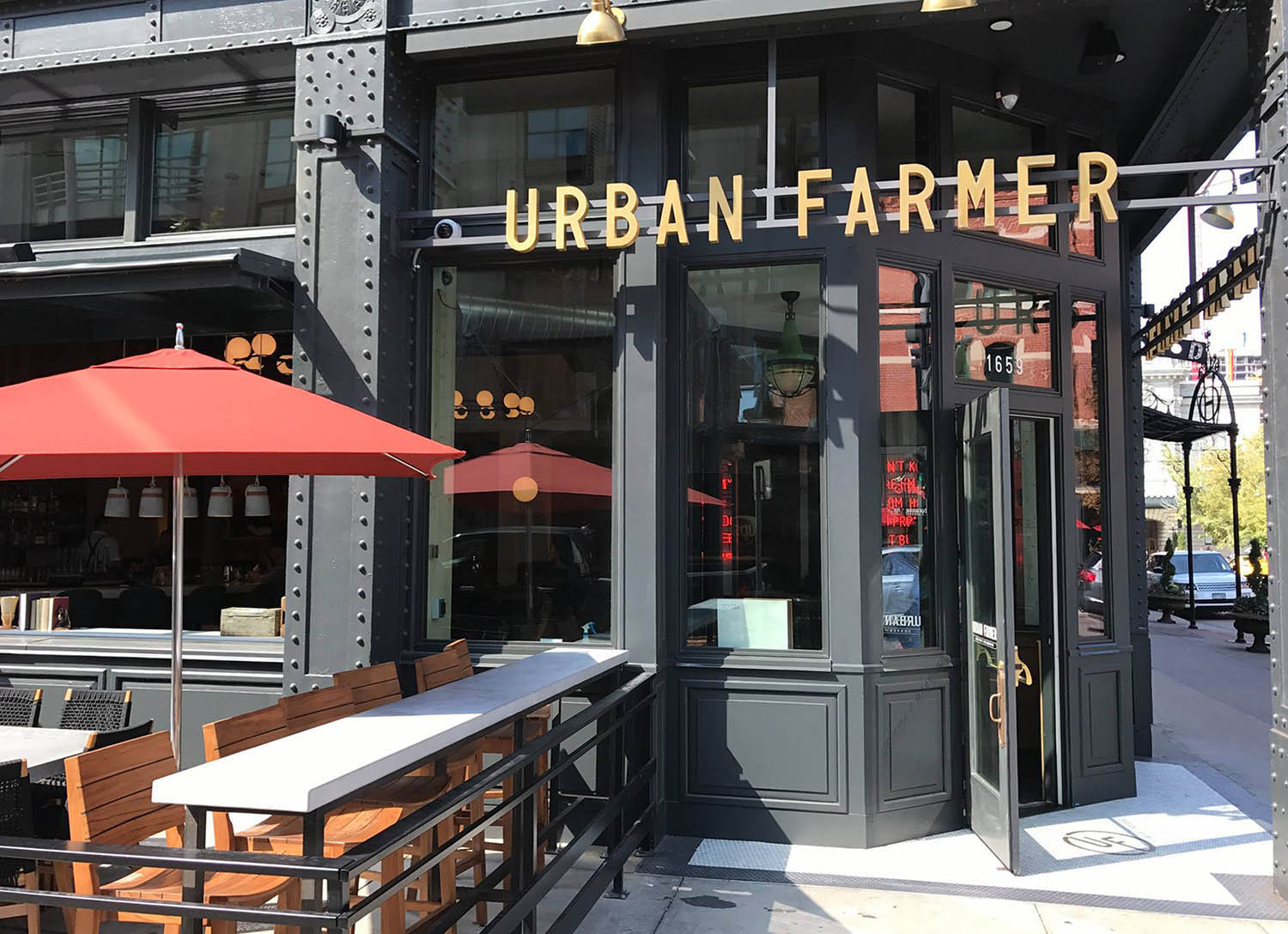 URBAN FARMER RESTAURANT DIGS DANLEY SH-MINI SPEAKERS AND TH-MINI SUBS ...